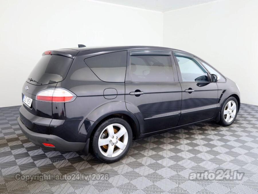 Black Ford S-Max 2007 in Tallinn, with an engine capacity of 2.00 L and mileage of 254 thousand km for 2299 €, photo 3 on AUTOMOTO.COM.LV