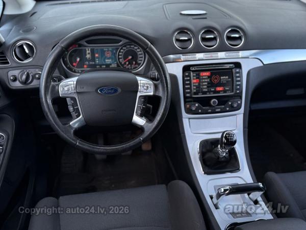 Melns Ford S-Max 2007 Tartu, ar dzinēja tilpumu 2.00 L un nobraukumu 257 tūkst. km par 3500 €, foto 7 vietnē AUTOMOTO.COM.LV