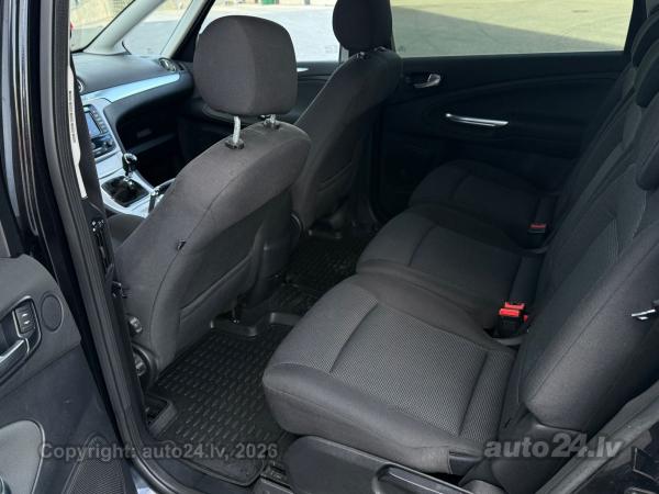 Melns Ford S-Max 2007 Tartu, ar dzinēja tilpumu 2.00 L un nobraukumu 257 tūkst. km par 3500 €, foto 9 vietnē AUTOMOTO.COM.LV