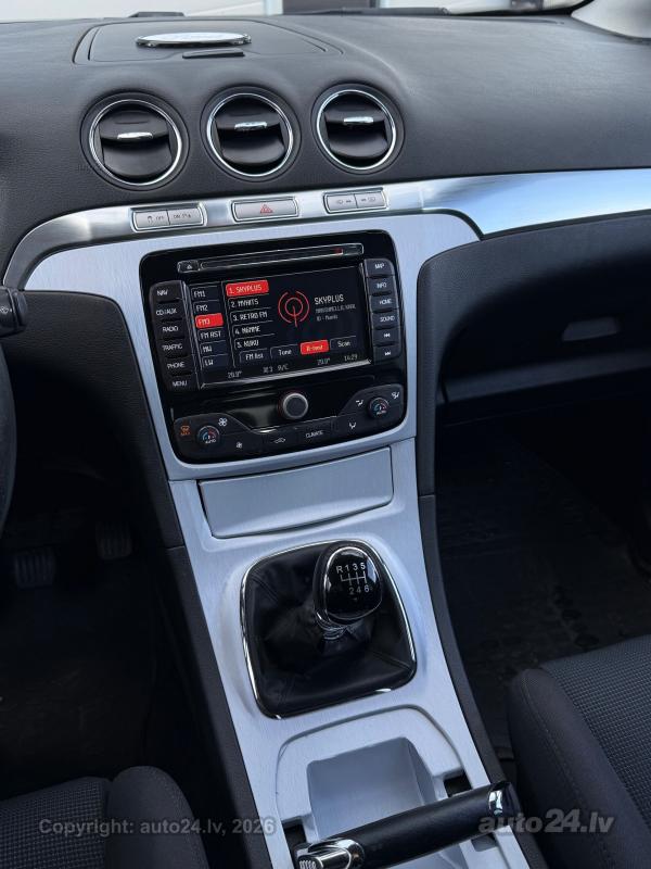 Melns Ford S-Max 2007 Tartu, ar dzinēja tilpumu 2.00 L un nobraukumu 257 tūkst. km par 3500 €, foto 10 vietnē AUTOMOTO.COM.LV