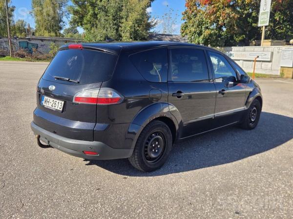 Black Ford S-Max 2007 in Riga, with an engine capacity of 2.00 L and mileage of 288 thousand km for 1999 €, photo 5 on AUTOMOTO.COM.LV