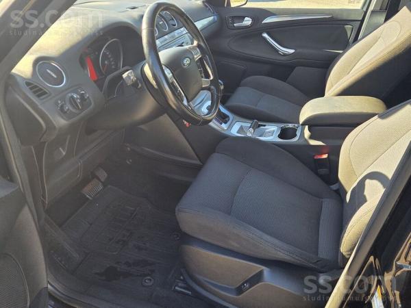 Black Ford S-Max 2007 in Riga, with an engine capacity of 2.00 L and mileage of 288 thousand km for 1999 €, photo 10 on AUTOMOTO.COM.LV