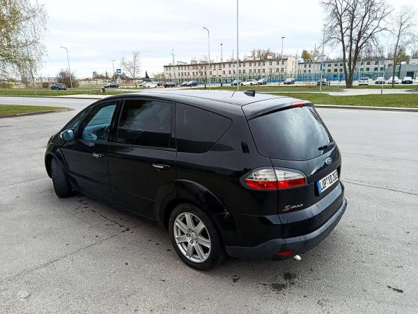 Melns Ford S-Max 2009 Šauļi, ar dzinēja tilpumu 2.00 L un nobraukumu 258 tūkst. km par 3650 €, foto 6 vietnē AUTOMOTO.COM.LV