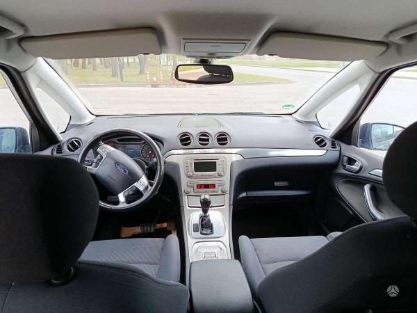 Melns Ford S-Max 2009 Šauļi, ar dzinēja tilpumu 2.00 L un nobraukumu 258 tūkst. km par 3650 €, foto 10 vietnē AUTOMOTO.COM.LV