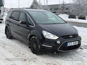 Black Ford S-Max 2010 in Tallinn, with an engine capacity of 2.00 L and mileage of 303 thousand km for 5000 €, photo 4 on AUTOMOTO.COM.LV