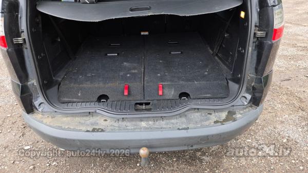 Ford S-Max 2010 Tallina vietnē Melns Ford S-Max 2010 Tallina, ar dzinēja tilpumu 2.00 L un nobraukumu 300 tūkst. km par 3996 €, foto 9 vietnē AUTOMOTO.COM.LV