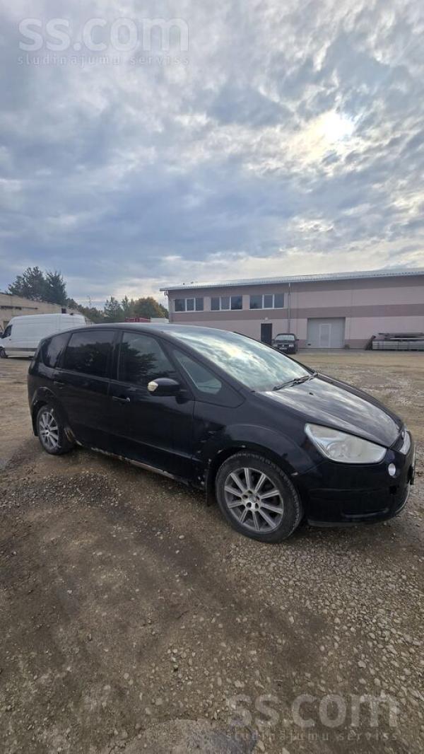 Melns Ford S-Max 2010 Rēzekne, ar dzinēja tilpumu 2.00 L un nobraukumu 356 tūkst. km par 1600 €, foto 1 vietnē AUTOMOTO.COM.LV