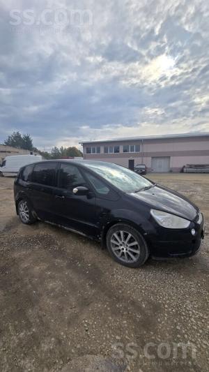 Melns Ford S-Max 2010 Rēzekne, ar dzinēja tilpumu 2.00 L un nobraukumu 356 tūkst. km par 1600 €, foto  vietnē AUTOMOTO.COM.LV