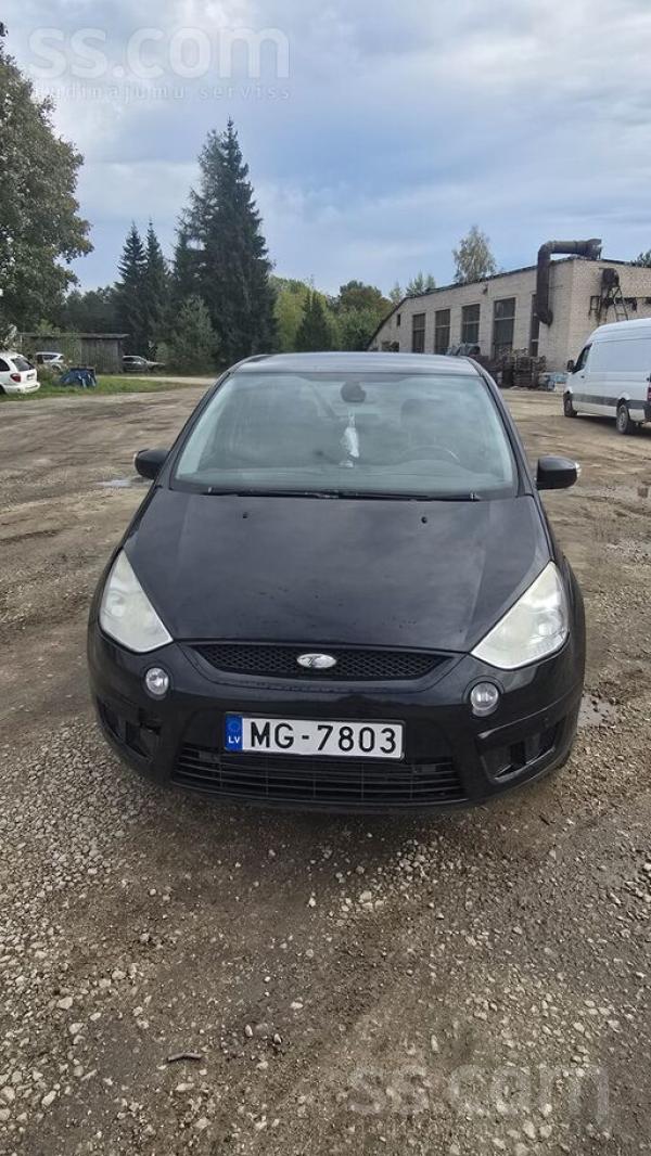 Melns Ford S-Max 2010 Rēzekne, ar dzinēja tilpumu 2.00 L un nobraukumu 356 tūkst. km par 1600 €, foto 3 vietnē AUTOMOTO.COM.LV