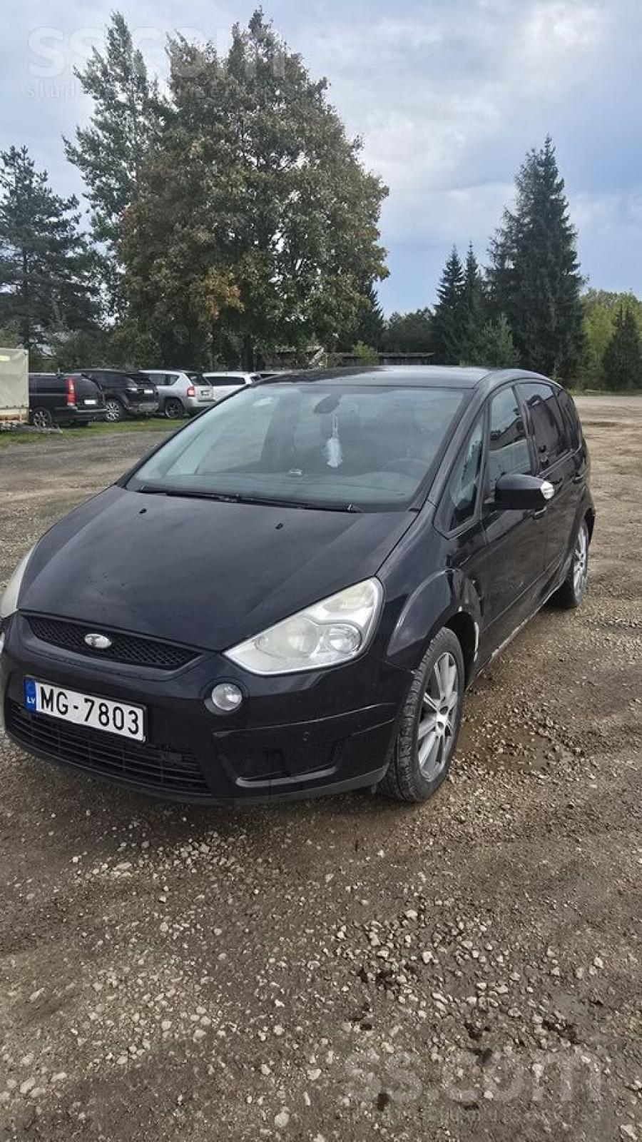 Black Ford S-Max 2010 in Rezekne, with an engine capacity of 2.00 L and mileage of 356 thousand km for 1600 €, photo 4 on AUTOMOTO.COM.LV