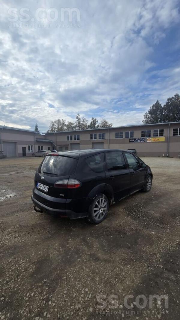 Melns Ford S-Max 2010 Rēzekne, ar dzinēja tilpumu 2.00 L un nobraukumu 356 tūkst. km par 1600 €, foto 8 vietnē AUTOMOTO.COM.LV