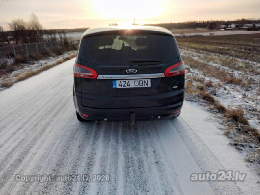 Black Ford S-Max 2011 in Tallinn, with an engine capacity of 2.00 L and mileage of 289 thousand km for 4390 €, photo 4 on AUTOMOTO.COM.LV