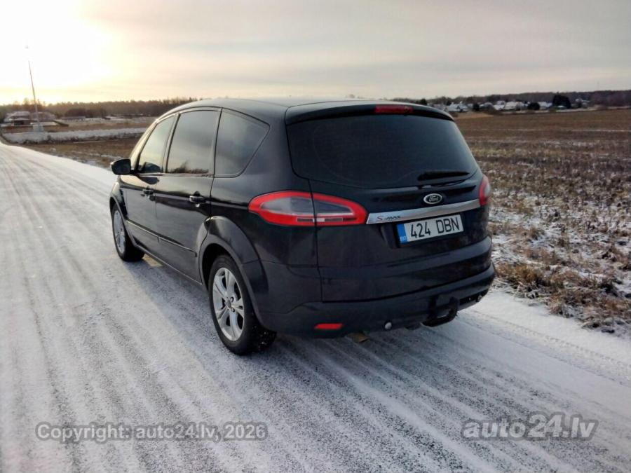Black Ford S-Max 2011 in Tallinn, with an engine capacity of 2.00 L and mileage of 289 thousand km for 4390 €, photo 5 on AUTOMOTO.COM.LV