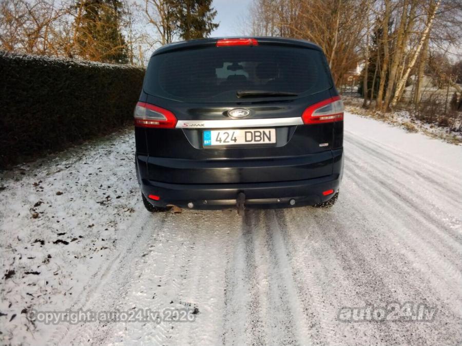 Melns Ford S-Max 2011 Tartu, ar dzinēja tilpumu 2.00 L un nobraukumu 289 tūkst. km par 4380 €, foto 3 vietnē AUTOMOTO.COM.LV
