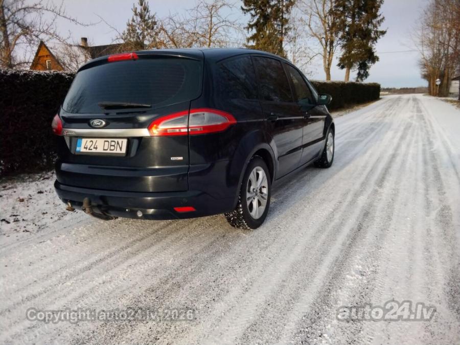 Black Ford S-Max 2011 in Tartu, with an engine capacity of 2.00 L and mileage of 289 thousand km for 4390 €, photo 2 on AUTOMOTO.COM.LV