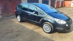 Black Ford S-Max 2011 in Prienai, with an engine capacity of 2.00 L and mileage of 323 thousand km for 5100 €, photo  on AUTOMOTO.COM.LV