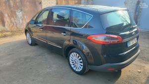 Black Ford S-Max 2011 in Prienai, with an engine capacity of 2.00 L and mileage of 323 thousand km for 5100 €, photo 3 on AUTOMOTO.COM.LV