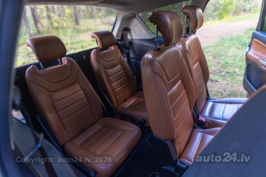 Black Ford S-Max 2011 in Tallinn, with an engine capacity of 2.00 L and mileage of 335 thousand km for 4700 €, photo 6 on AUTOMOTO.COM.LV