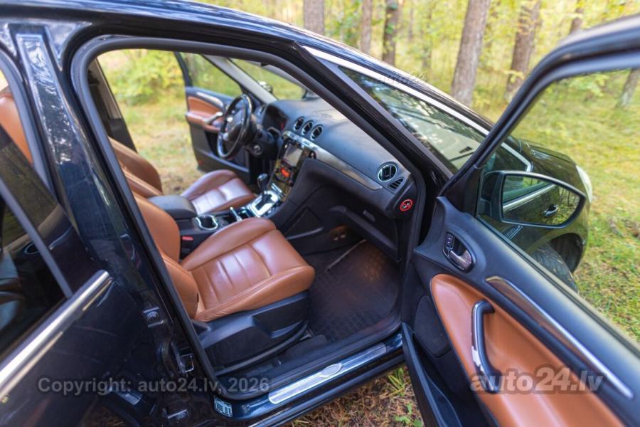 Black Ford S-Max 2011 in Tallinn, with an engine capacity of 2.00 L and mileage of 335 thousand km for 4700 €, photo 12 on AUTOMOTO.COM.LV