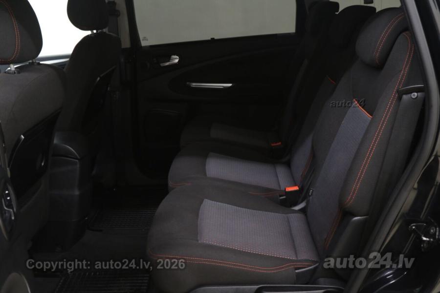 Melns Ford S-Max 2011 Tallina, ar dzinēja tilpumu 2.00 L un nobraukumu 184 tūkst. km par 5999 €, foto 9 vietnē AUTOMOTO.COM.LV
