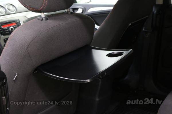 Black Ford S-Max 2011 in Tallinn, with an engine capacity of 2.00 L and mileage of 184 thousand km for 5999 €, photo 9 on AUTOMOTO.COM.LV