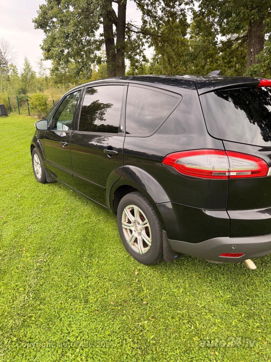 Black Ford S-Max 2011 in Polva, with an engine capacity of 2.00 L and mileage of 341 thousand km for 4000 €, photo 5 on AUTOMOTO.COM.LV