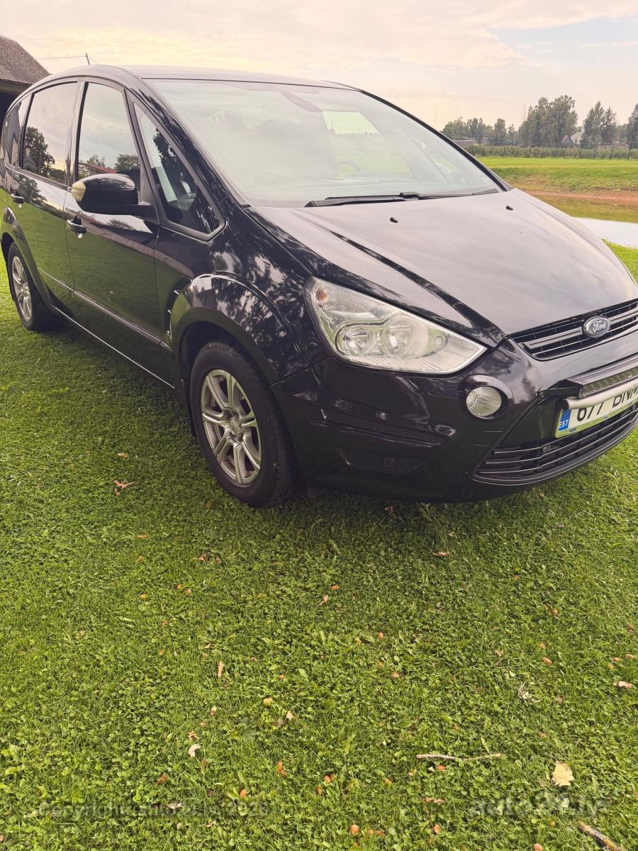 Black Ford S-Max 2011 in Polva, with an engine capacity of 2.00 L and mileage of 341 thousand km for 4000 €, photo 7 on AUTOMOTO.COM.LV