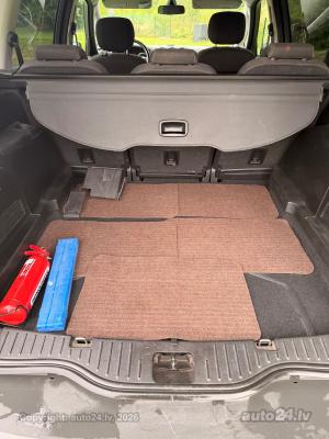 Black Ford S-Max 2011 in Polva, with an engine capacity of 2.00 L and mileage of 341 thousand km for 4000 €, photo 12 on AUTOMOTO.COM.LV