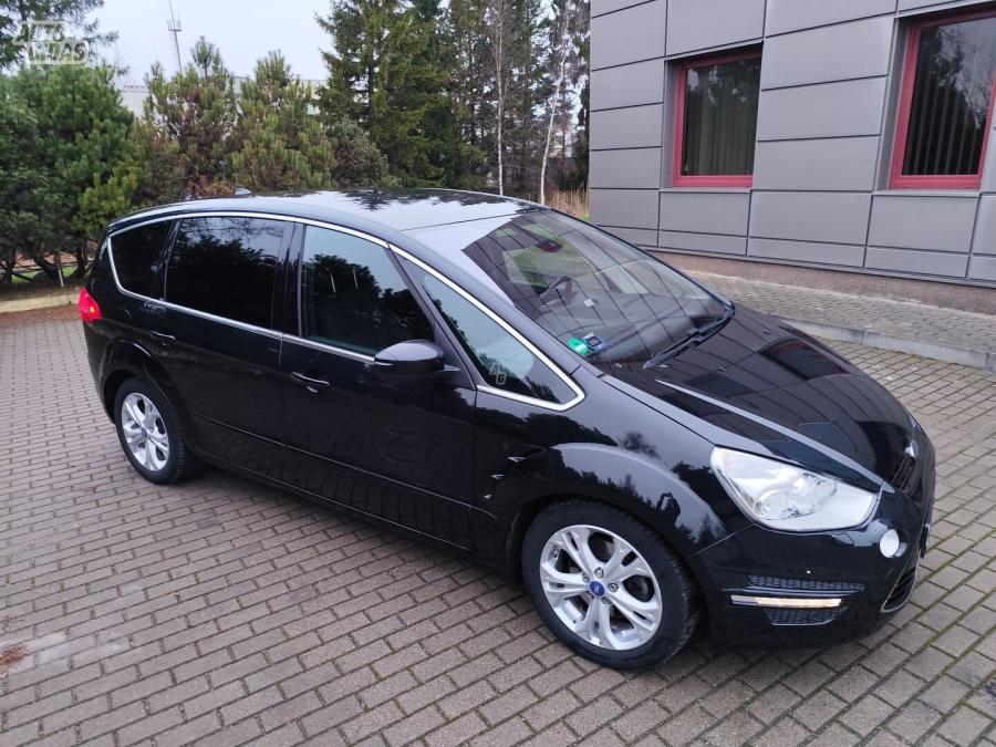 Black Ford S-Max 2012 in Mazeikiai, with an engine capacity of 2.20 L and mileage of 267 thousand km for 5400 €, photo 10 on AUTOMOTO.COM.LV