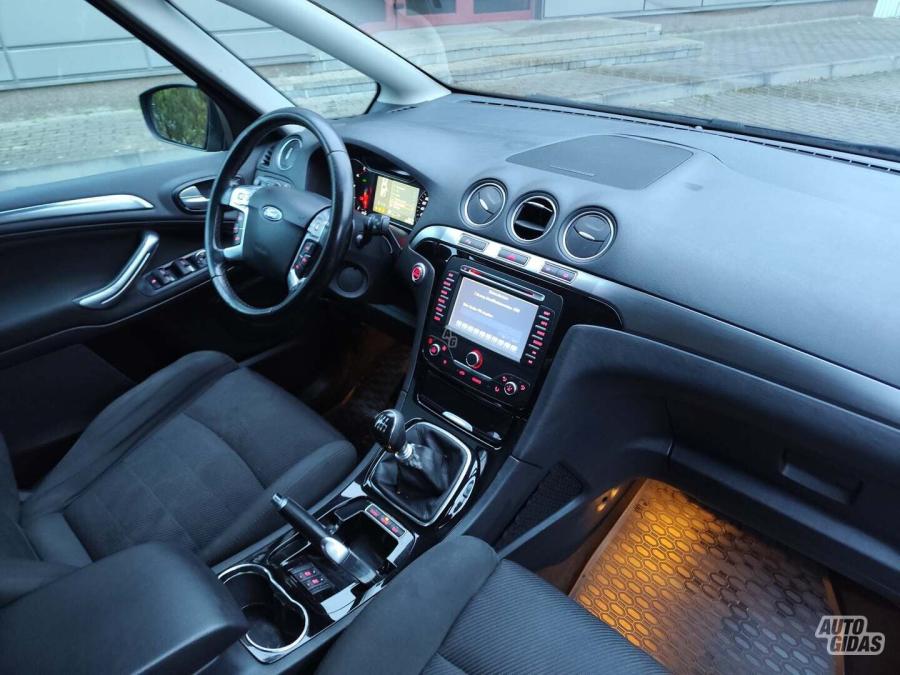 Melns Ford S-Max 2012 Mažeikiai, ar dzinēja tilpumu 2.20 L un nobraukumu 267 tūkst. km par 5250 €, foto 20 vietnē AUTOMOTO.COM.LV