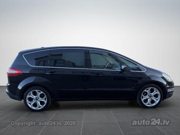 Melns Ford S-Max 2012 Pērnava, ar dzinēja tilpumu 2.00 L un nobraukumu 229 tūkst. km par 6490 €, foto 4 vietnē AUTOMOTO.COM.LV