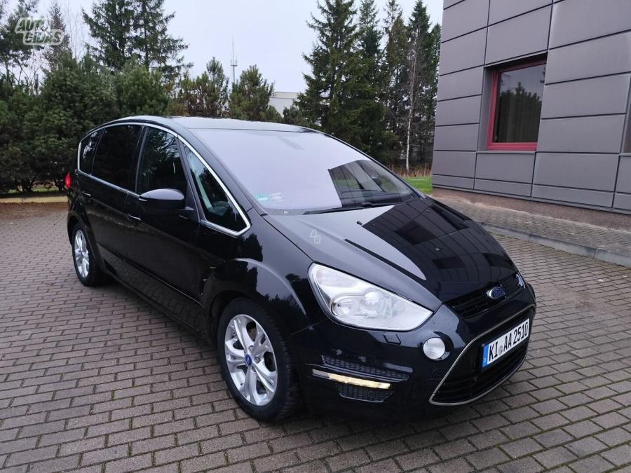 Black Ford S-Max 2012 in Mazeikiai, with an engine capacity of 2.20 L and mileage of 267 thousand km for 5300 €, photo 2 on AUTOMOTO.COM.LV