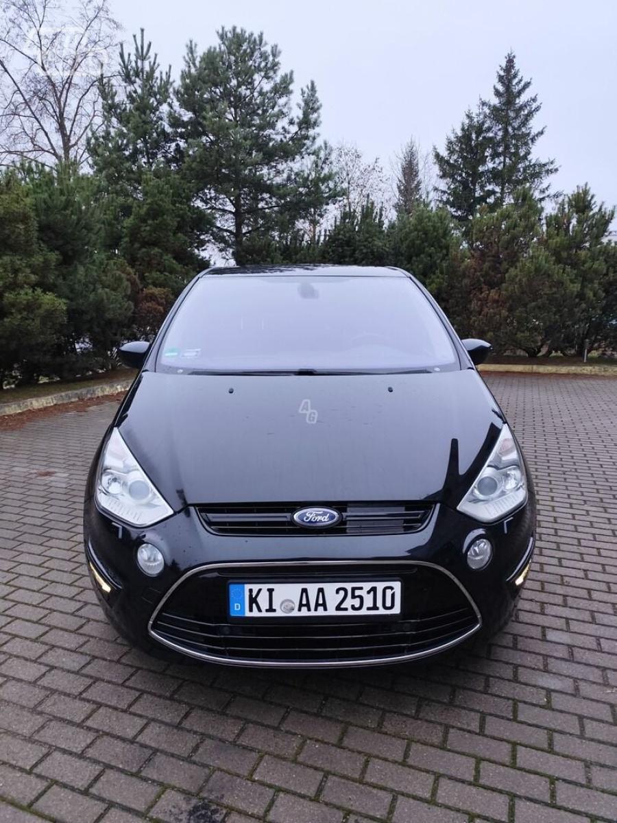 Black Ford S-Max 2012 in Mazeikiai, with an engine capacity of 2.20 L and mileage of 267 thousand km for 5300 €, photo 6 on AUTOMOTO.COM.LV