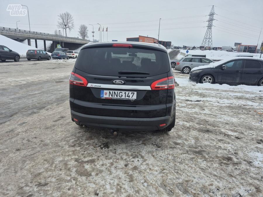 Black Ford S-Max 2012 in Kaunas, with an engine capacity of 2.00 L and mileage of 390 thousand km for 5500 €, photo 5 on AUTOMOTO.COM.LV