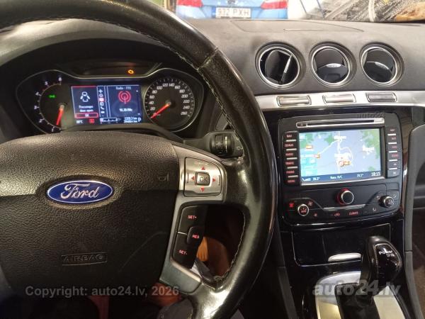 Black Ford S-Max 2012 in Tallinn, with an engine capacity of 2.00 L and mileage of 394 thousand km for 3500 €, photo 5 on AUTOMOTO.COM.LV