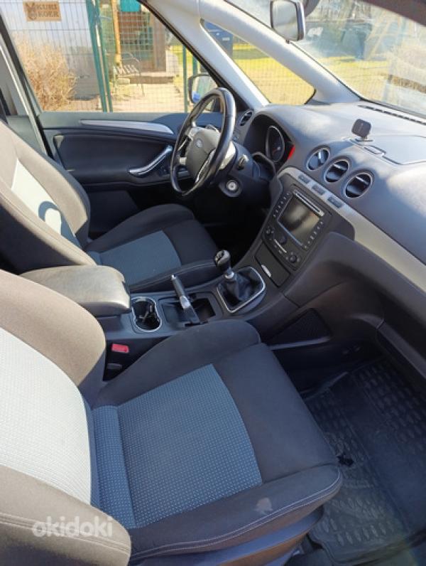 Melns Ford S-Max 2012 Kohtla-Jerve, ar dzinēja tilpumu 2.00 L un nobraukumu 340 tūkst. km par 4000 €, foto 10 vietnē AUTOMOTO.COM.LV