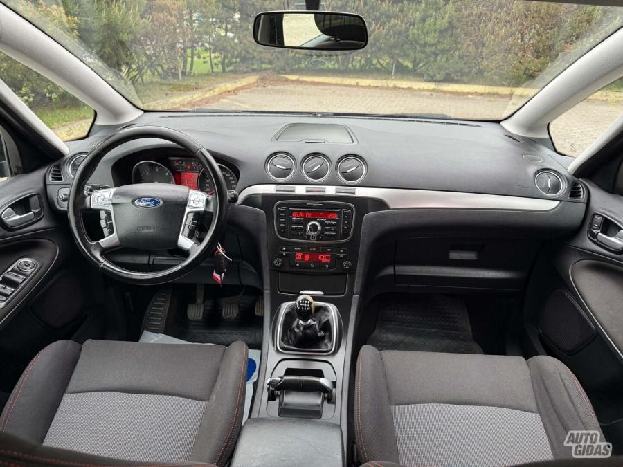 Melns Ford S-Max 2012 Mažeikiai, ar dzinēja tilpumu 2.00 L un nobraukumu 268 tūkst. km par 4300 €, foto 28 vietnē AUTOMOTO.COM.LV