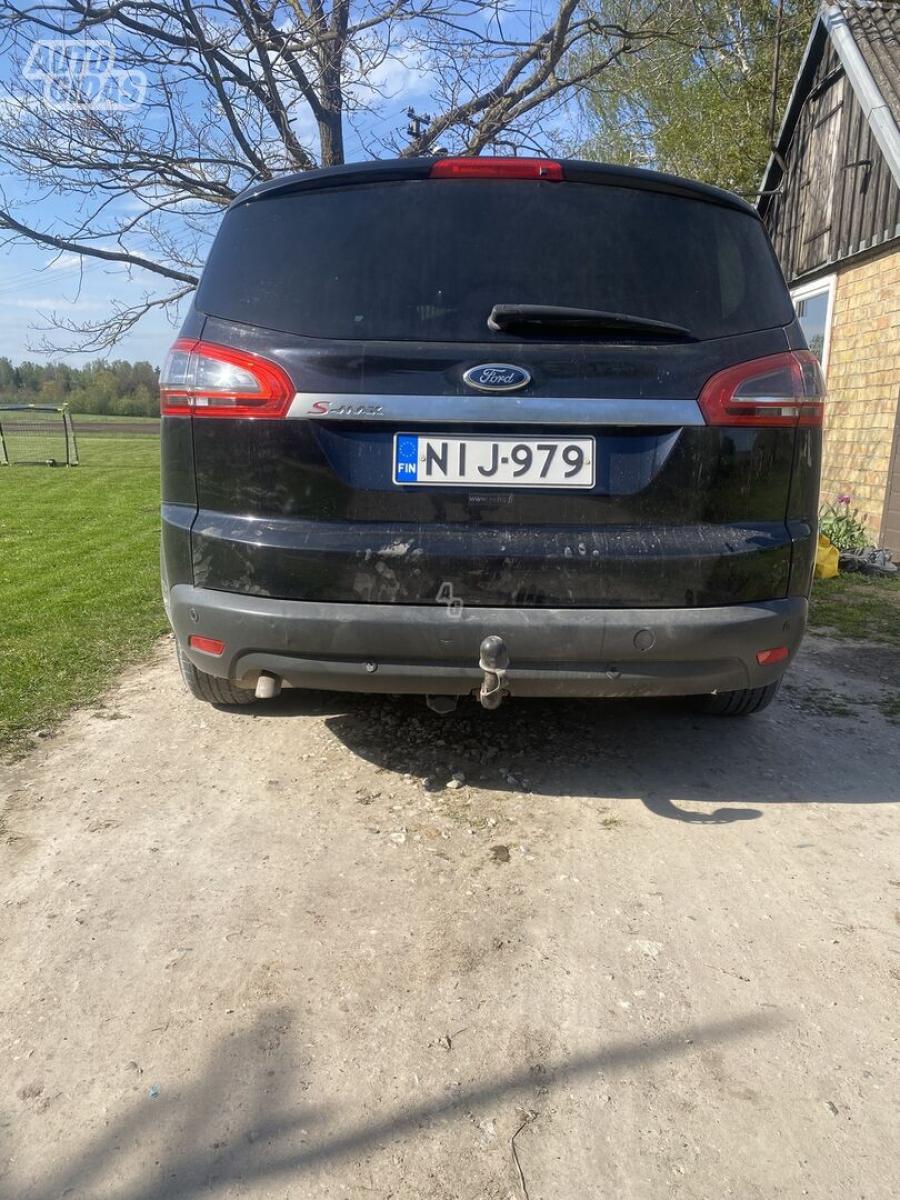 Melns Ford S-Max 2012 Panevēža, ar dzinēja tilpumu 2.00 L un nobraukumu 378 tūkst. km par 3000 €, foto 7 vietnē AUTOMOTO.COM.LV