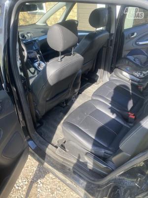 Melns Ford S-Max 2012 Panevēža, ar dzinēja tilpumu 2.00 L un nobraukumu 378 tūkst. km par 3000 €, foto 10 vietnē AUTOMOTO.COM.LV