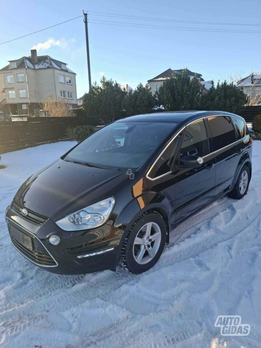 Melns Ford S-Max 2013 Telšiai, ar dzinēja tilpumu 2.00 L un nobraukumu 226 tūkst. km par 5100 €, foto 3 vietnē AUTOMOTO.COM.LV