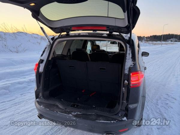 Black Ford S-Max 2013 in Tallinn, with an engine capacity of 2.20 L and mileage of 157 thousand km for 6900 €, photo 5 on AUTOMOTO.COM.LV