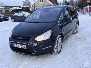 Black Ford S-Max 2014 in Kaunas, with an engine capacity of 2.00 L and mileage of 376 thousand km for 3999 €, photo 2 on AUTOMOTO.COM.LV
