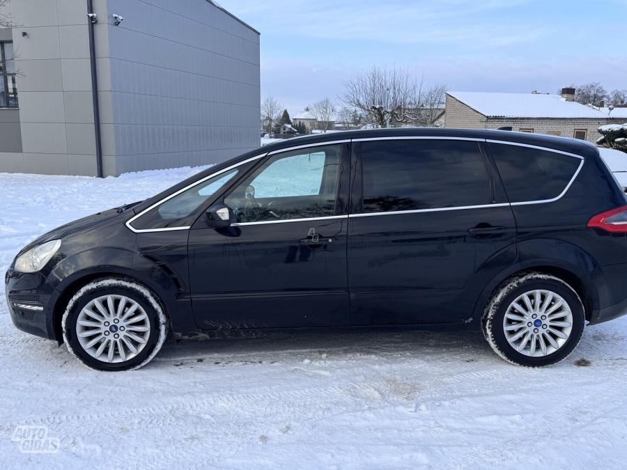 Black Ford S-Max 2014 in Kaunas, with an engine capacity of 2.00 L and mileage of 376 thousand km for 3999 €, photo 3 on AUTOMOTO.COM.LV