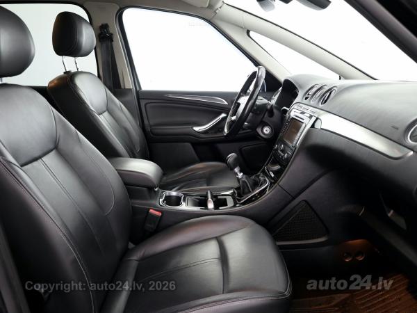 Black Ford S-Max 2014 in Tallinn, with an engine capacity of 2.00 L and mileage of 384 thousand km for 3799 €, photo 6 on AUTOMOTO.COM.LV