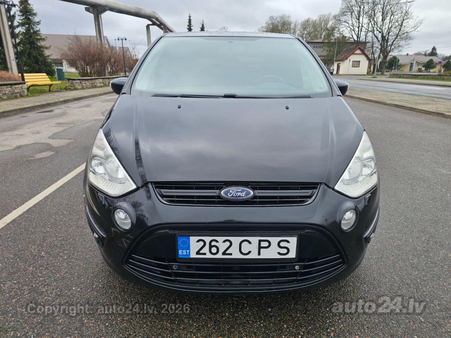 Black Ford S-Max 2014 in Paide, with an engine capacity of 2.00 L and mileage of 293 thousand km for 5490 €, photo 3 on AUTOMOTO.COM.LV