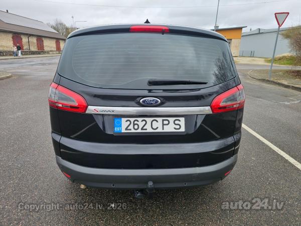 Black Ford S-Max 2014 in Paide, with an engine capacity of 2.00 L and mileage of 293 thousand km for 5490 €, photo 5 on AUTOMOTO.COM.LV