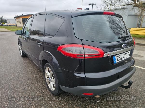 Black Ford S-Max 2014 in Paide, with an engine capacity of 2.00 L and mileage of 293 thousand km for 5490 €, photo 6 on AUTOMOTO.COM.LV