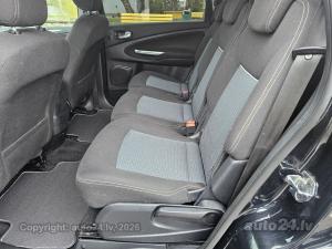 Black Ford S-Max 2014 in Paide, with an engine capacity of 2.00 L and mileage of 293 thousand km for 5490 €, photo 20 on AUTOMOTO.COM.LV