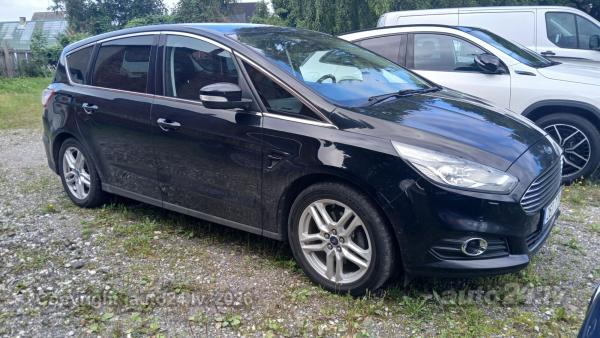 Black Ford S-Max 2017 in Parnu, with an engine capacity of 2.00 L and mileage of 296 thousand km for 7699 €, photo 2 on AUTOMOTO.COM.LV