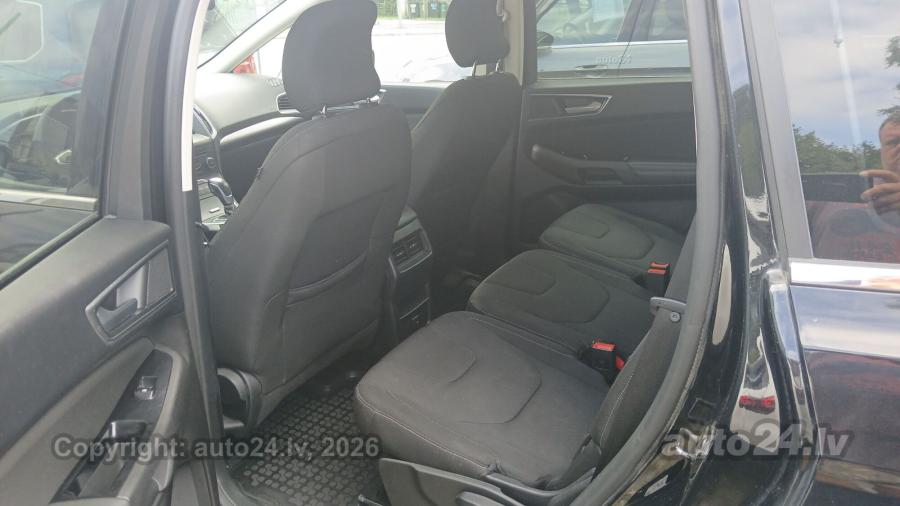 Black Ford S-Max 2017 in Parnu, with an engine capacity of 2.00 L and mileage of 296 thousand km for 7699 €, photo 10 on AUTOMOTO.COM.LV